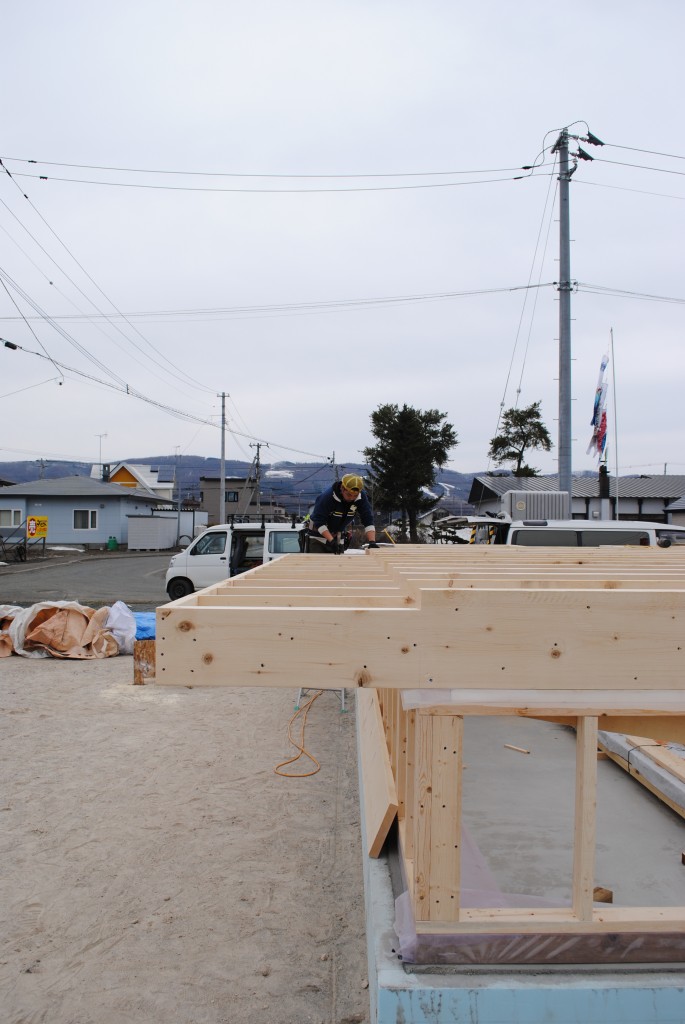 HANEDASHI | シロオカコウサクシツ